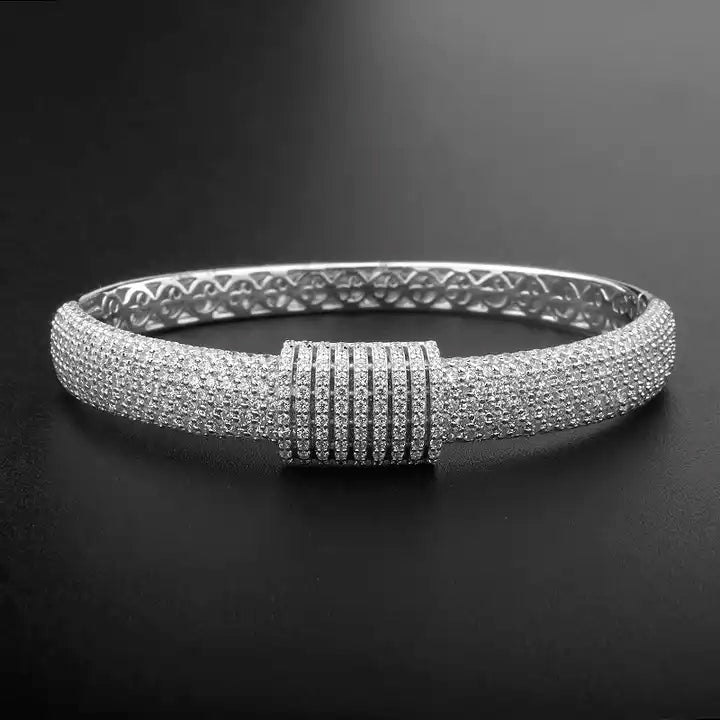 Amedly.™ Starlight Bangle